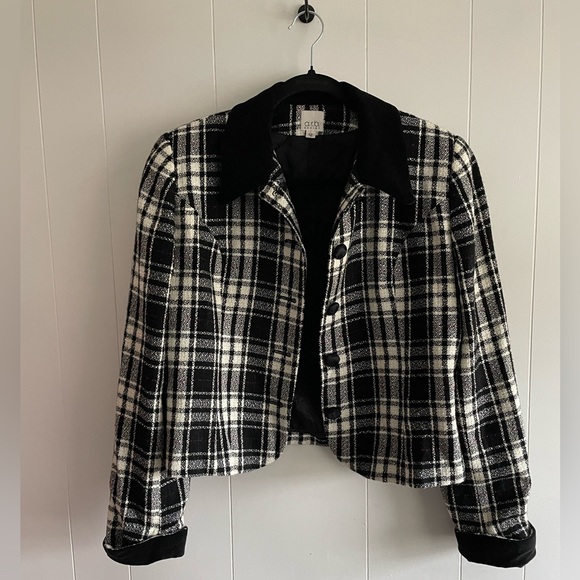 Jackets & Coats | Preppy 9s White And Black Laid Crop Jacket | Poshmark